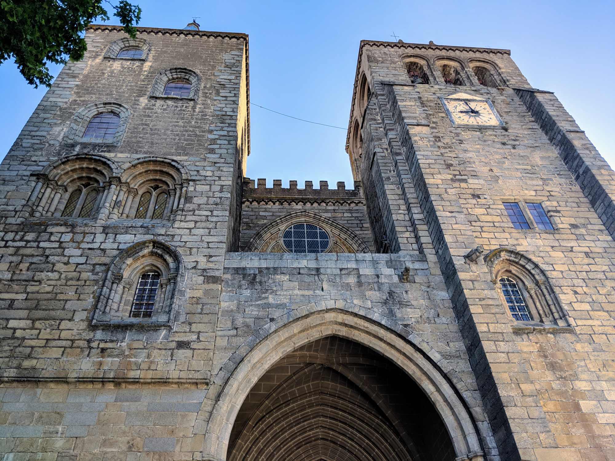Évora Guide: What’s Living in Évora Really Like? - Portugalist